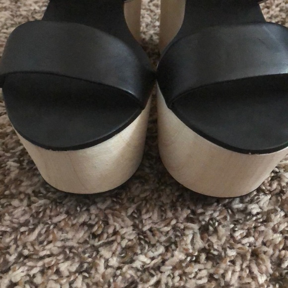BCBGeneration | Shoes | Womens Bcbgeneration Platform | Poshmark